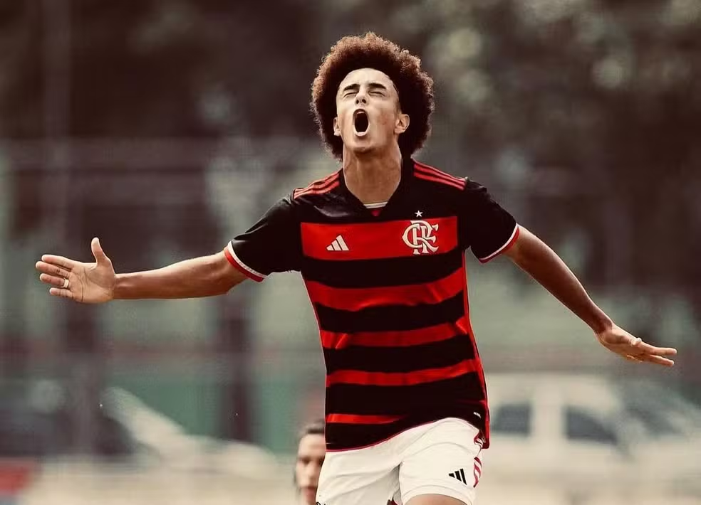 Ryan Roberto pode ser uma das novidades do Flamengo na partida contra o ...